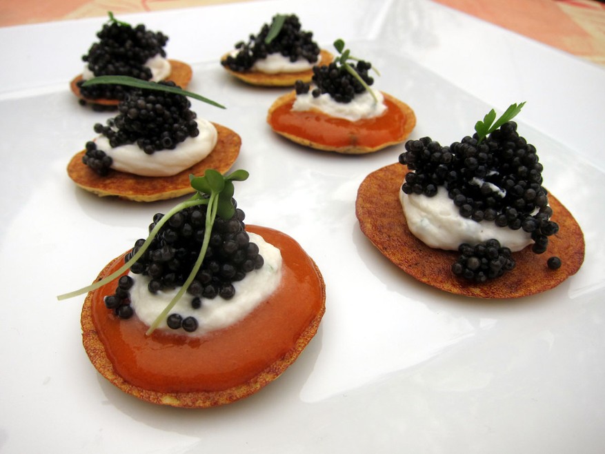 Caviar blinis - Photo by Fabrizio Cioffi | ChefSteps