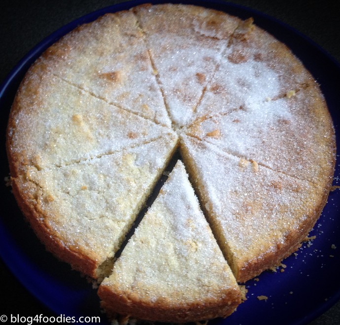 Olive Oil cake - Photo by Jesper | ChefSteps