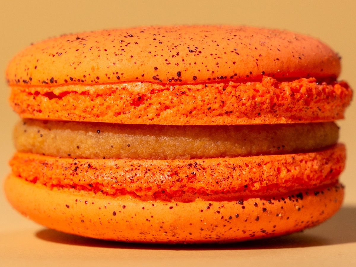 Ultimate Pumpkin Spice Latte Macarons | ChefSteps