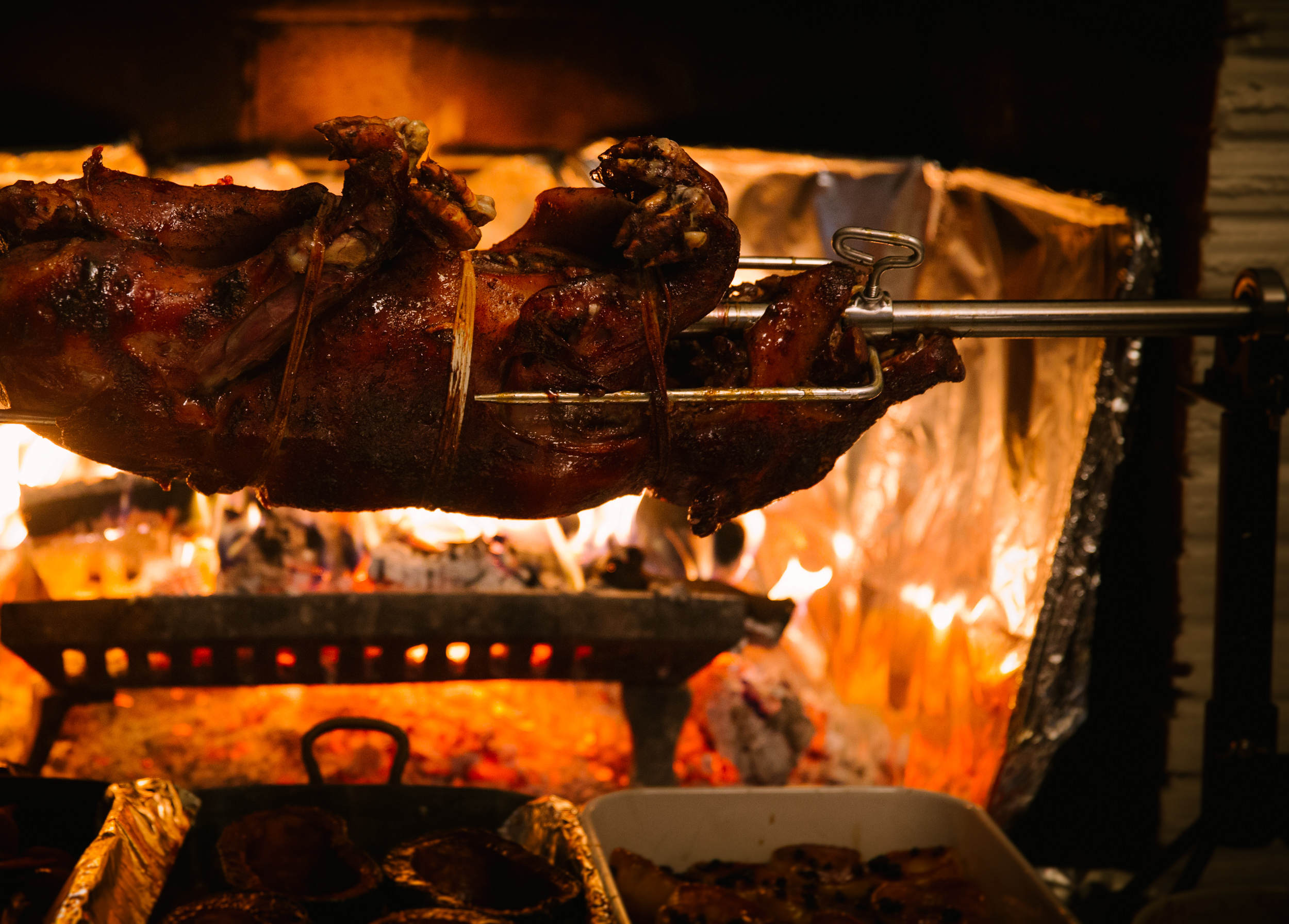 Tips & Tricks: How to Turn Your Fireplace Into a Medieval Meat-Roasting ...