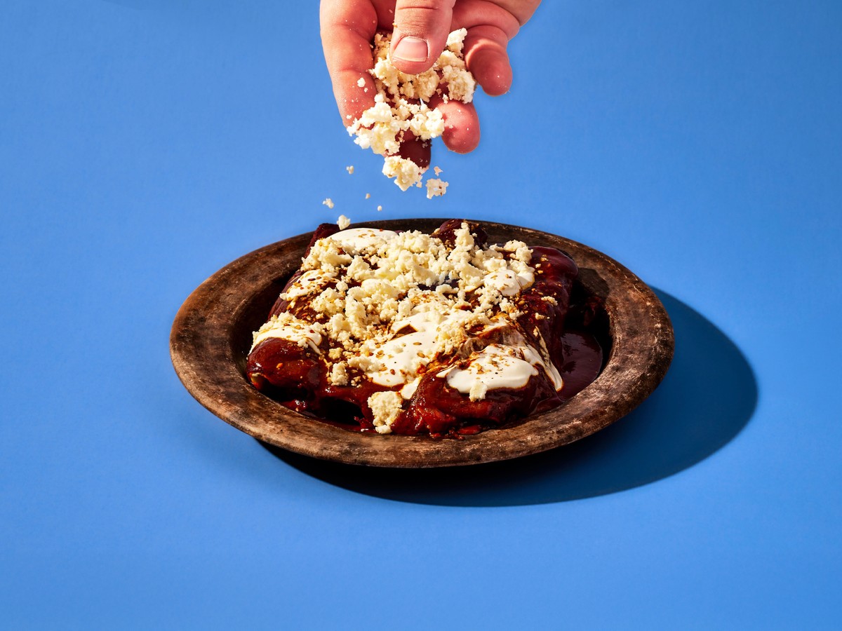 Enmoladas de Pollo (Mole Enchiladas With Chicken) | ChefSteps